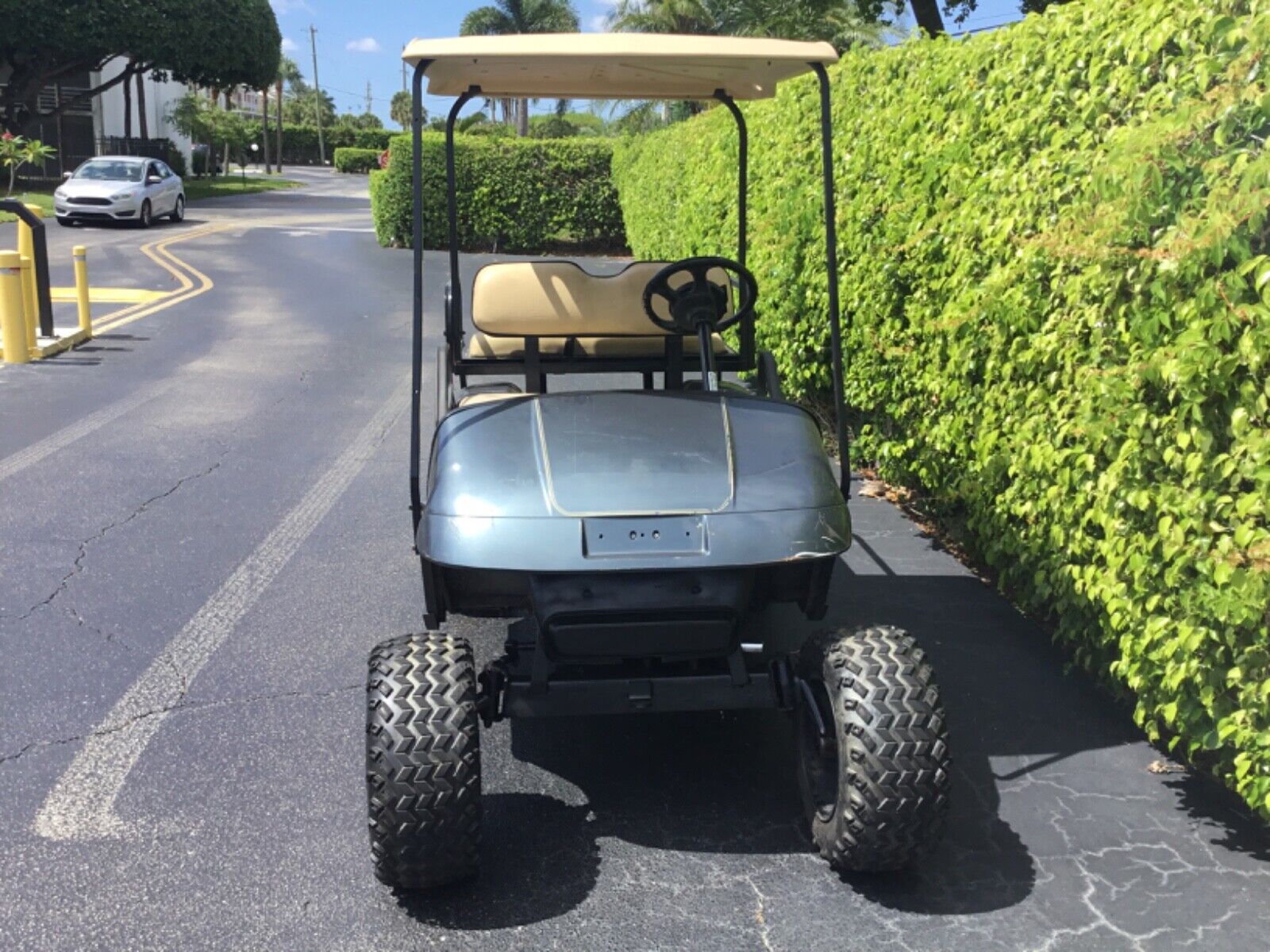 2012 EZGO 48v txt 4 seat Passenger golf cart [lifted] for sale