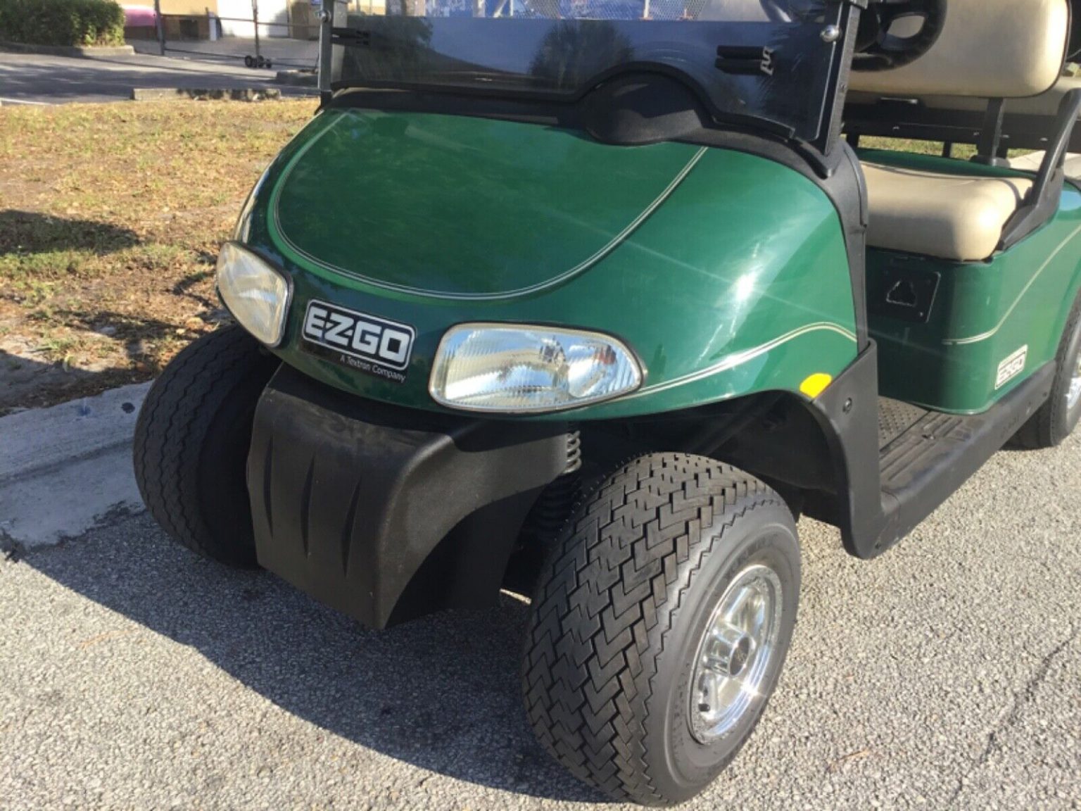 2012 EZGO RXV golf cart [excellent shape] for sale